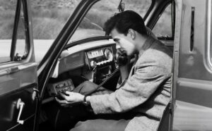 When Was Car Phone Invented? [When, Where & How]